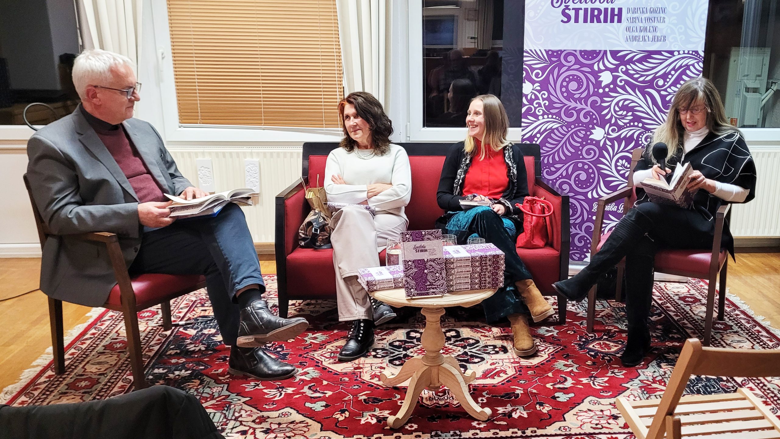 Svetloba štirih zasijala v Ajdovščini - Idrija.com